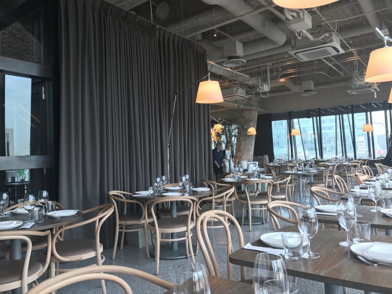 東急プラザ銀座のギリシャレストラン「The Apollo GINZA」銀座で特別なお食事を | LABLOG!